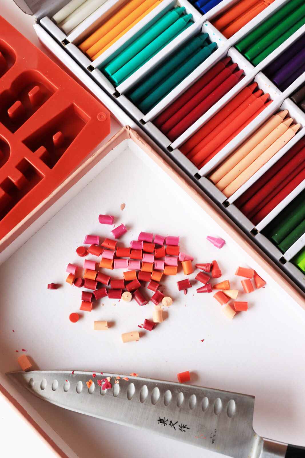How to Make Crayon Letters - A Perfect DIY Gift Idea for a Child - The ...